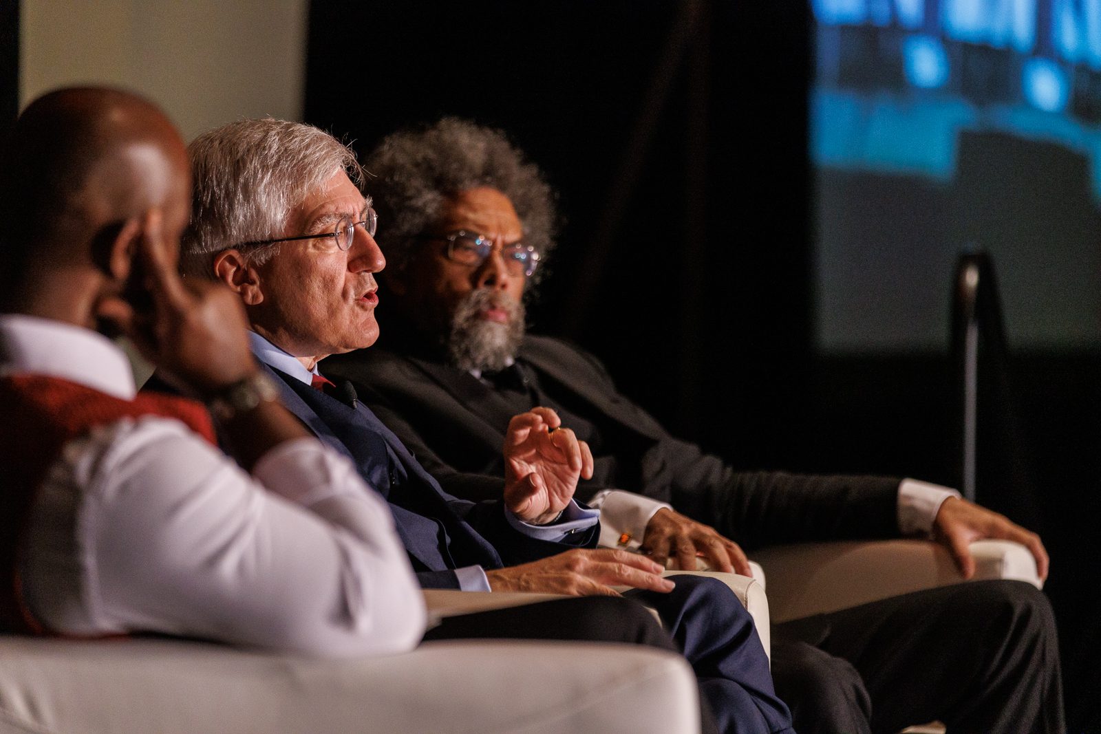 How to be the glue that holds our fragile democracy together ...